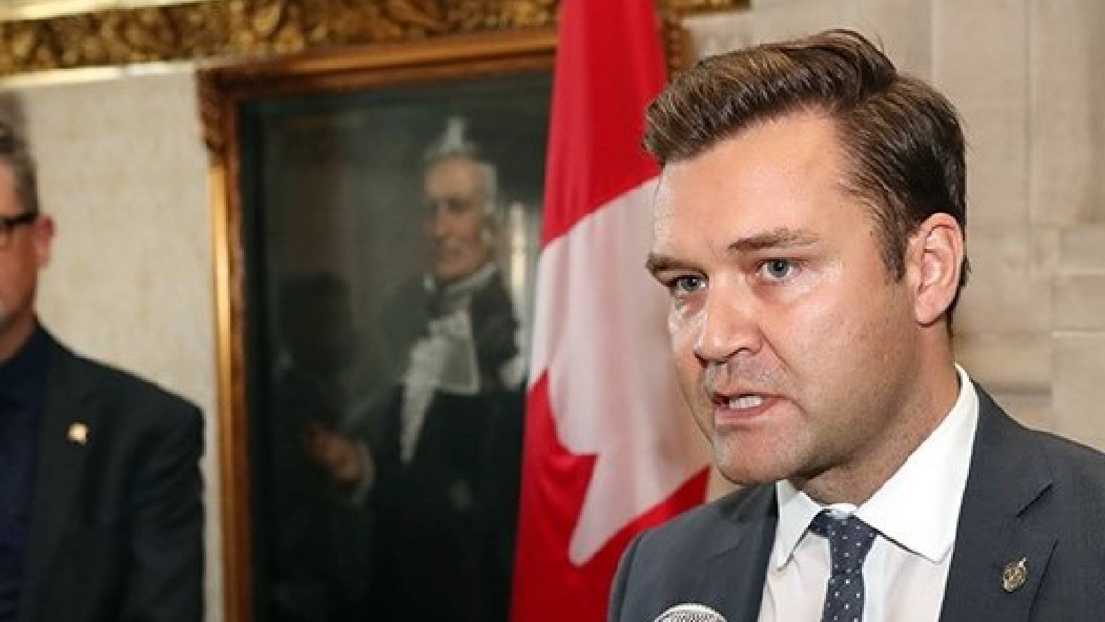 Another Conservative MP crosses the floor in Ottawa - 610 CKTB